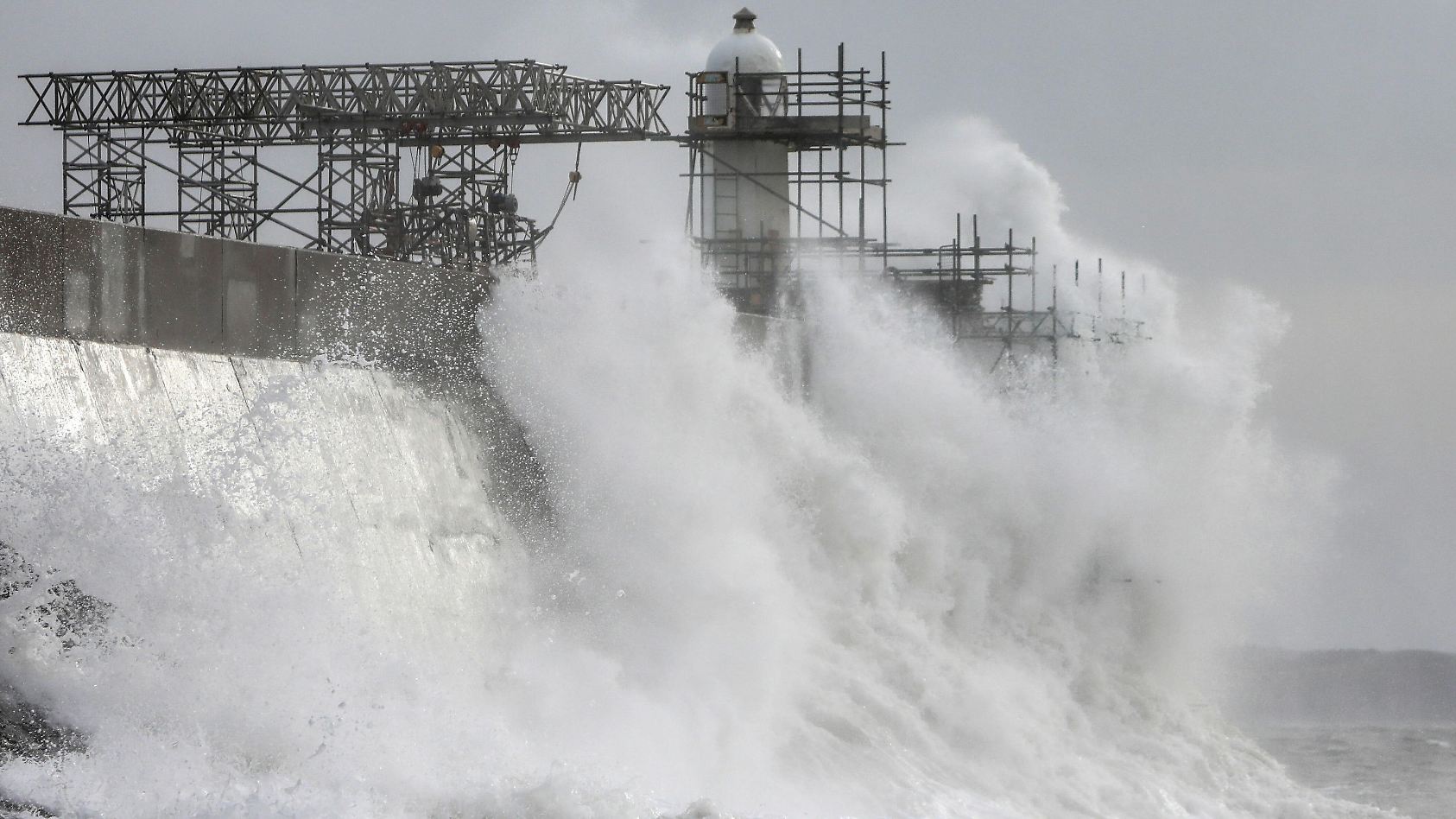 Unwetter in Europa: Orkanböen und bis zu 100 Liter Regen - wie heftig trifft der Sturm ...