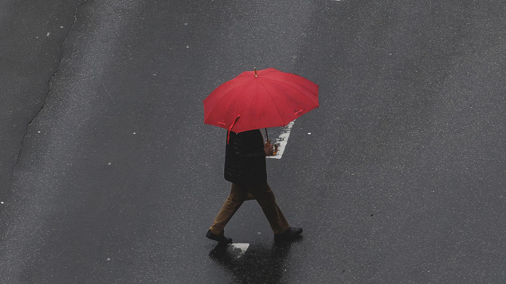 April startet mit wildem Mix aus Regen, Sturm, Gewitter und Sonne ...