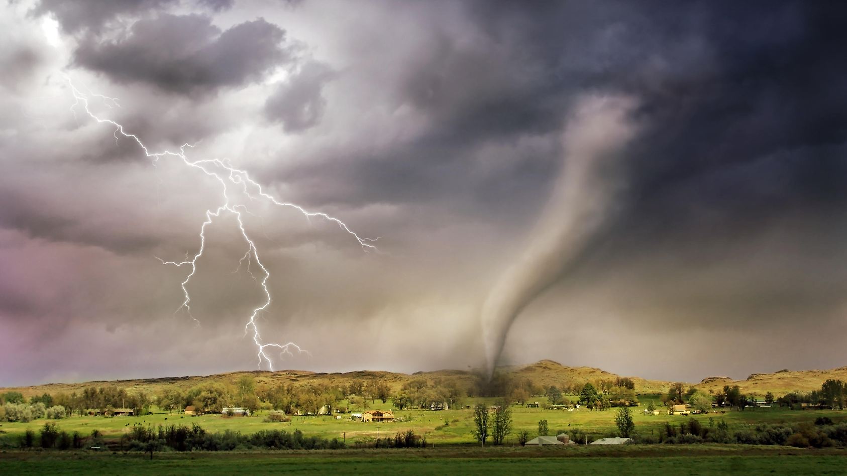 Tornado-Alarm in Deutschland: So groß ist die Gefahr von extremen Unwettern bei uns | wetter.de