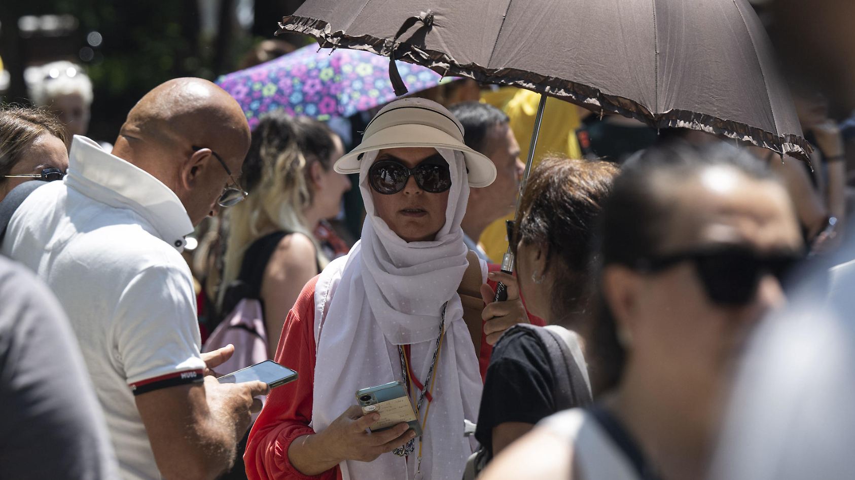Hitzewelle im Süden Europas: Heiße Tropenluft erhöht Temperaturen am Mittelmeer in Unerträgliche ...